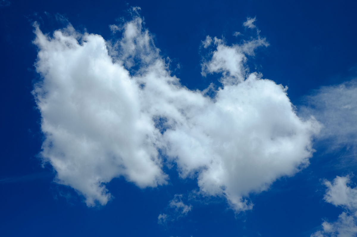 MINTHOL.ART | Equivalent #01 on MINTHOL.ART